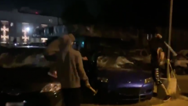 BLM Rioters Smash Parked Cars With Bats As Second Night of Violence ...