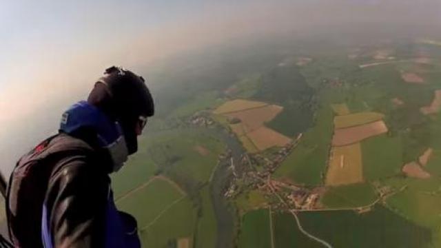 Famous Stuntman Jumps from Helicopter at 2,400 Feet - Without a ...